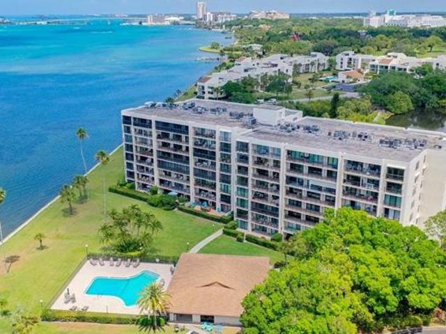 100 Oakmont Ln #306, Belleair, FL 33756