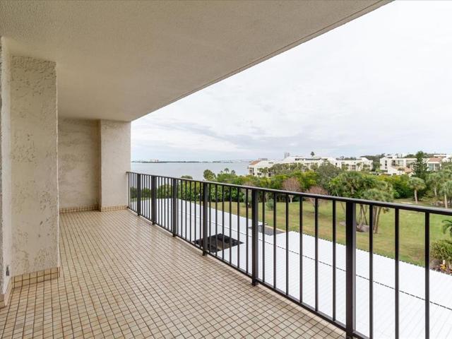 100 Oakmont Ln, Unit 507, Belleair, FL 33756 | MLS #TB8526