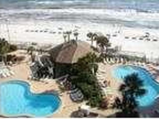 $100 off Oceanfront Condo, 2 BR, Gorgeous view, step onto the beach