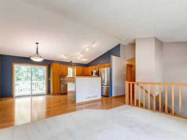 100% off first full months base rent when you move 16811 Jonq.