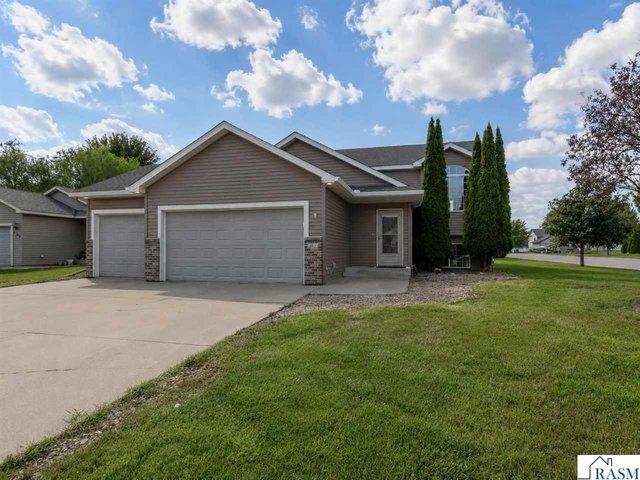 100 Olympic Ct, Mankato, MN 56001