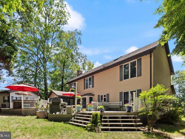 100 Oriole Lane