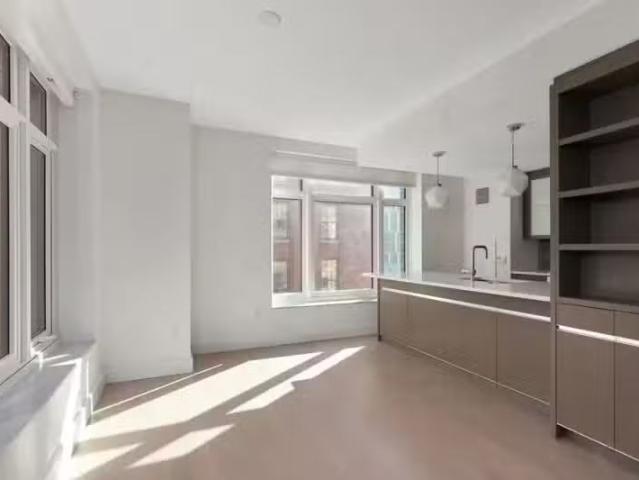 100 Lovejoy, 7A, Boston, MA 02114