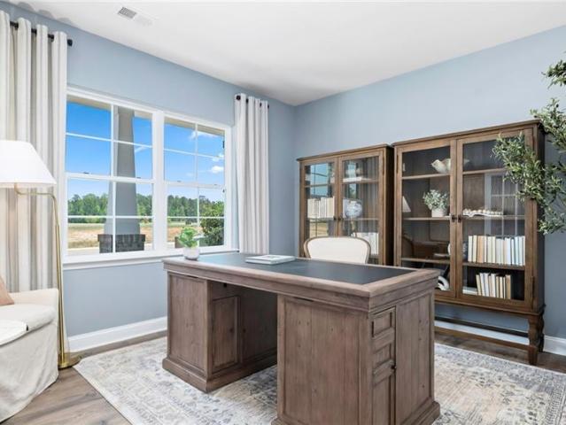 100 Lauder Trace