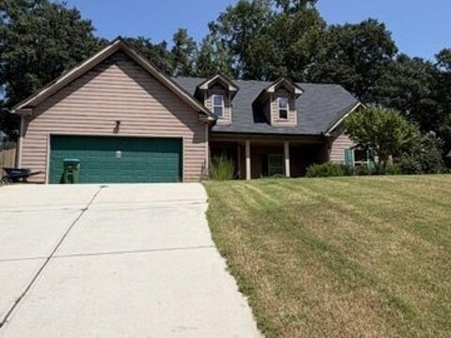 100 Laura Ln, Commerce, GA 30529
