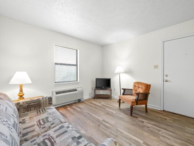 100 Laurel Cove Drive # 7