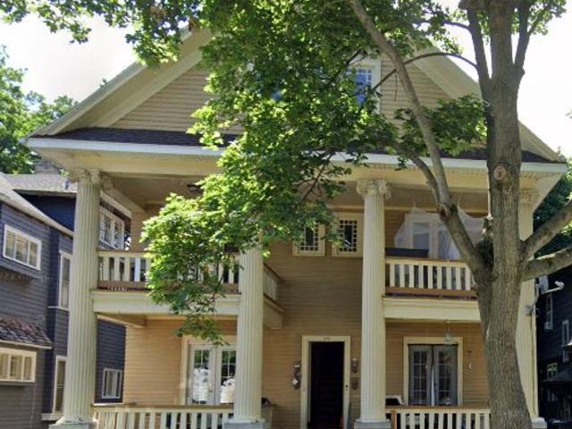 100 Laburnam Crescent | unit 1| 2 Bedroom Upper Monroe Ave | Hardwood Floors | Private Porch