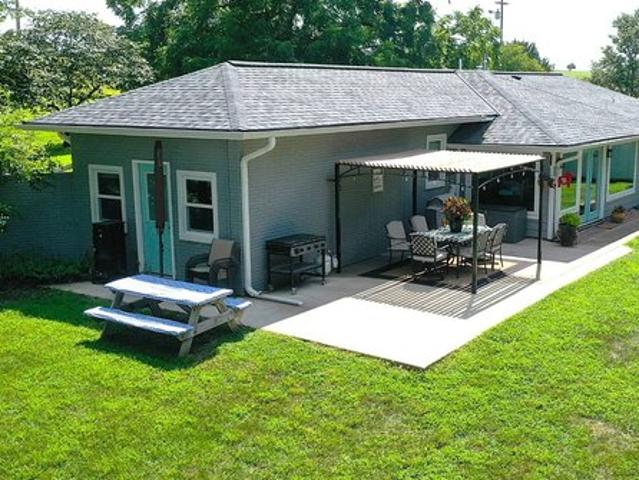 100 Lake Rd Unit C W4, Council Grove, KS 66846