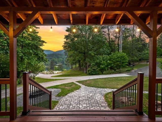 100 Lakeview Dr, Turtletown, TN 37391