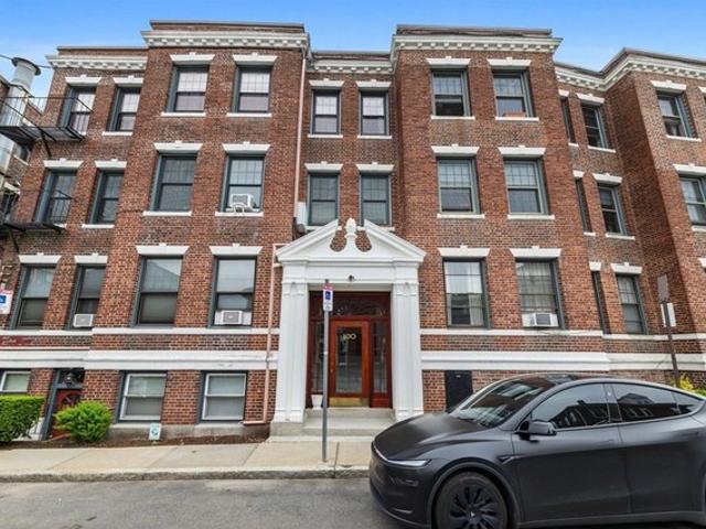 100 Lanark Rd Apt 4, Boston, MA 02135