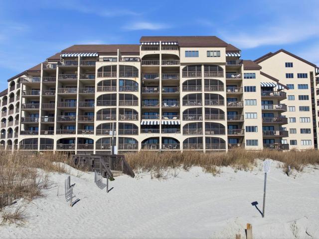 100 Lands End Blvd. 318