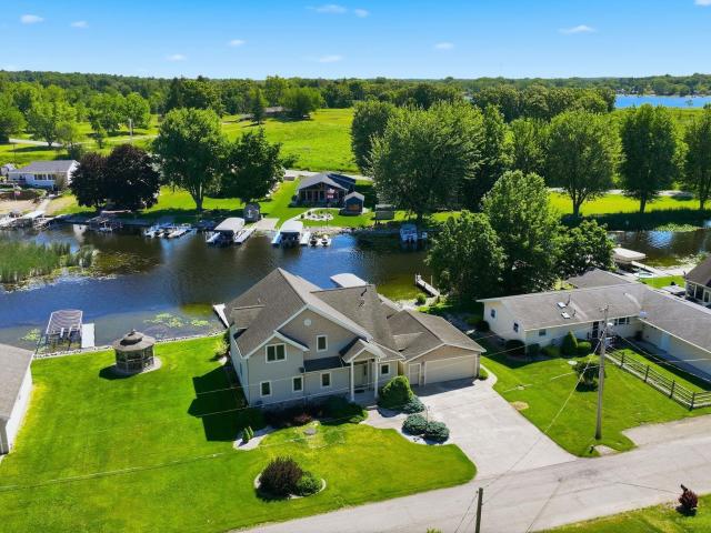 100 Lane 880 Snow Lake Drive