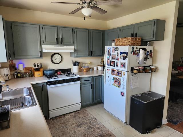 100 Lesley Ln, Unit 100, Crystal Lake, IL 60014 | MLS #12622 | Compass