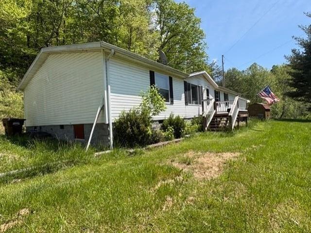 100 Litteral Fork Rd, Salyersville, KY 41465
