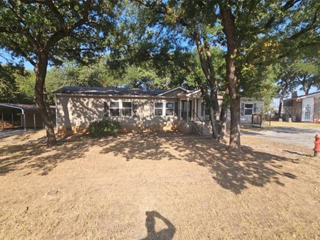 100 Live Oak St, Sanctuary, TX 76020