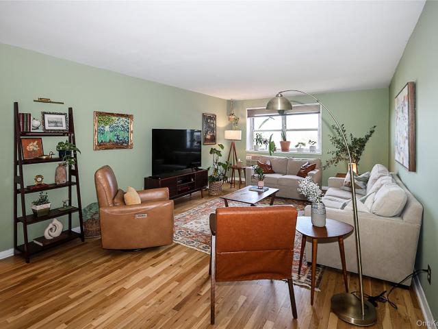 100 Lincoln Avenue 3D