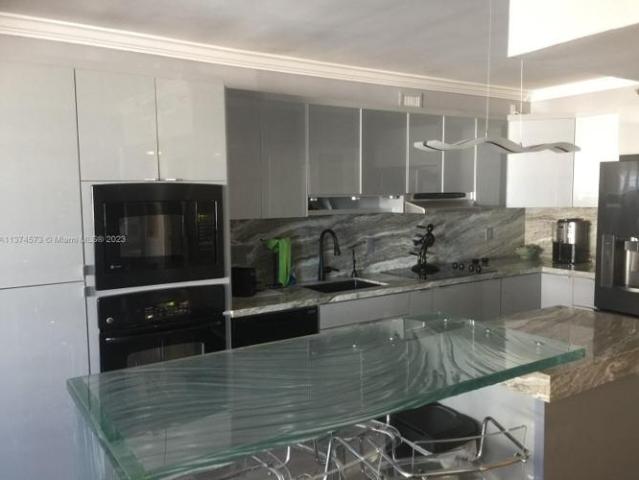 100 Lincoln Rd #723, Miami Beach, FL 33139