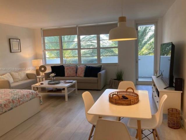 100 Lincoln Rd #312, Miami Beach, FL 33139