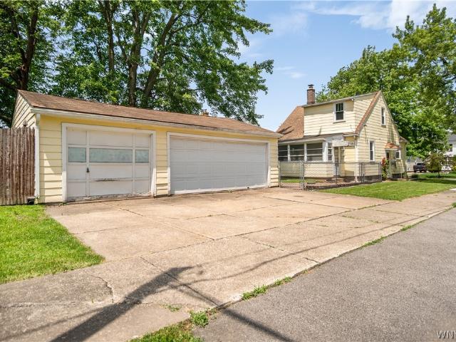 100 Linwood Avenue