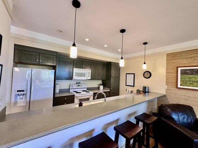 100 Lio Pl Unit P2, Maunaloa, HI 96770