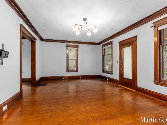 100 Luton Avenue