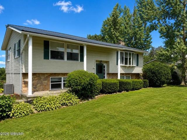 100 Mountain View Dr, Jersey Shore, PA 17740