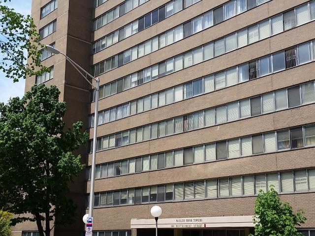 100 Montgomery St 1 bed, 1 full bath