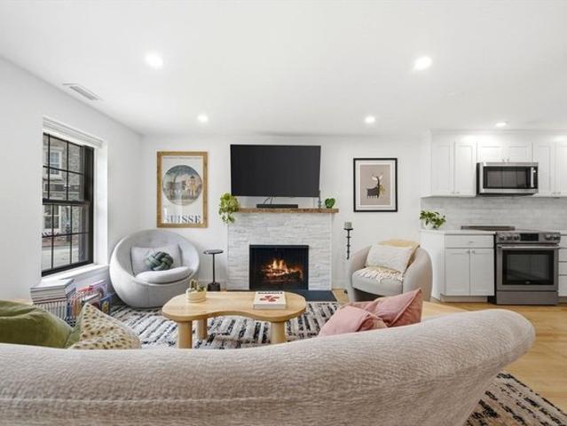 100 Main St Apt 2, Boston, MA 02129