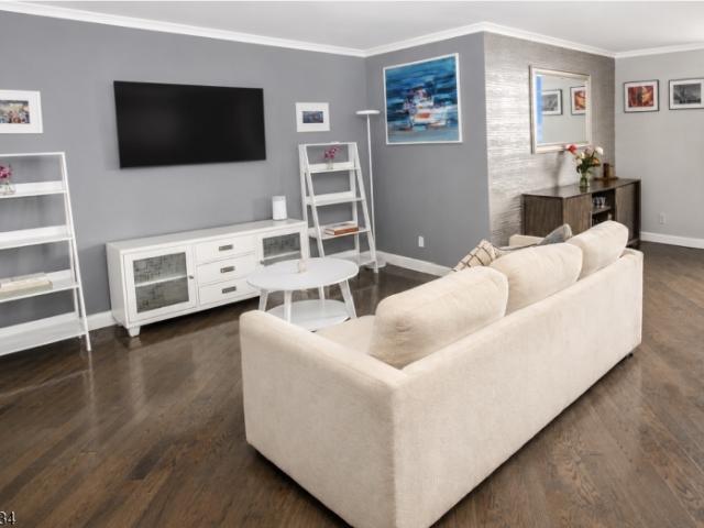 100 Manhattan Ave # 1612