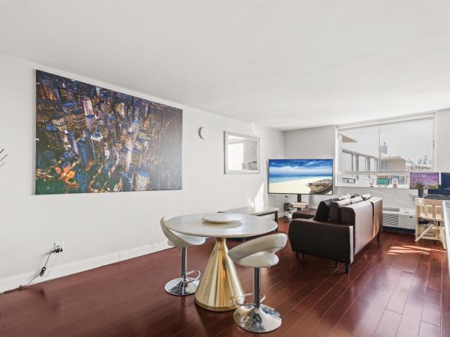100 Manhattan Ave # 2312