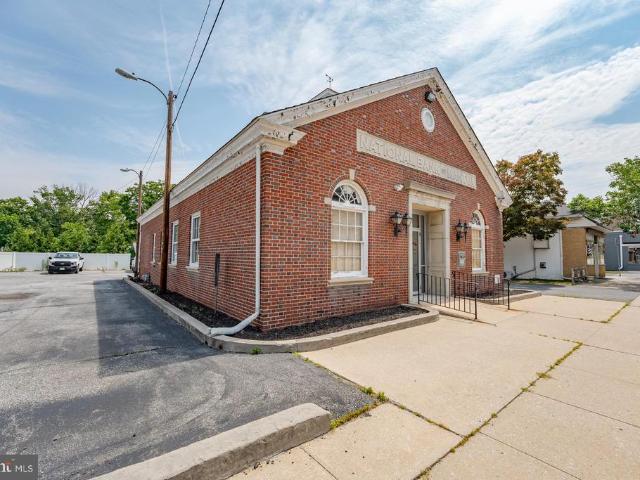 100 Mantua Boulevard