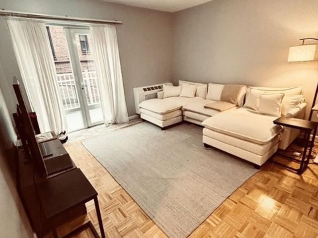 100 Marion St Apt 11, Brookline, MA 02446