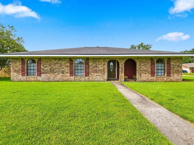 100 Maria Cir, Houma, LA 70360