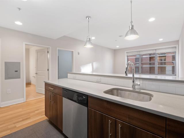 100 Marshall St # 201