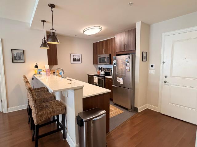100 Marshall St # 317