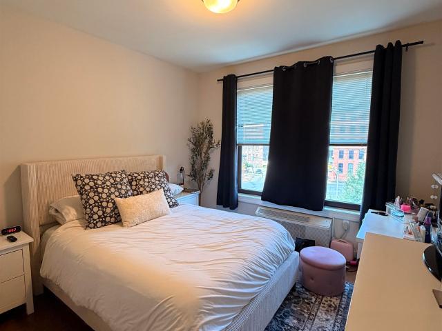 100 Marshall St # 411