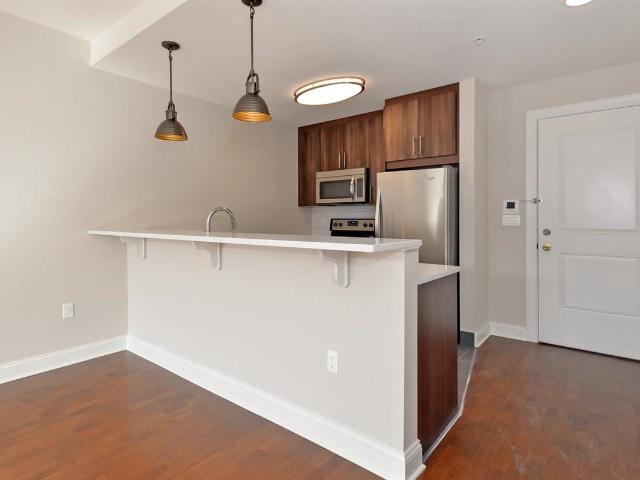 100 Marshall St # 413