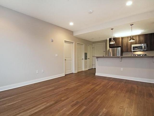 100 Marshall St # 604