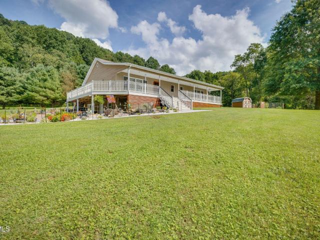 100 Meadow Springs Court