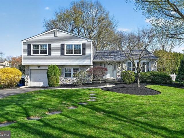 100 Michael Rd, Southampton, PA 18966