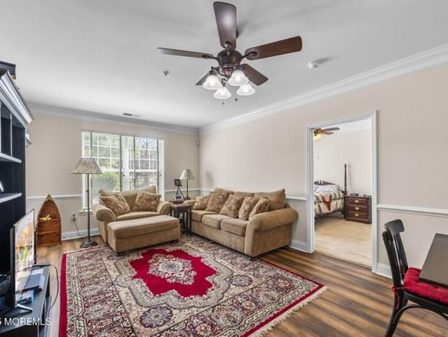 100 Middlesex Blvd Apt 144, Plainsboro, NJ 08536