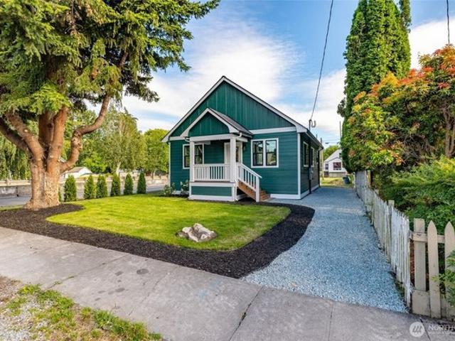 100 Milwaukee St, Mount Vernon, WA 98273