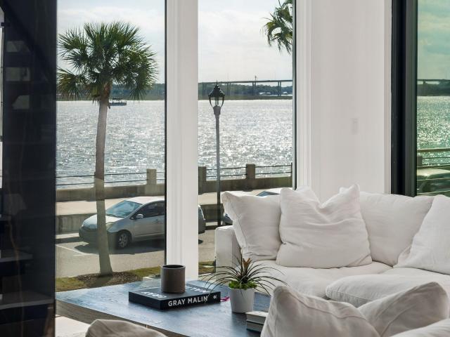 100 Murray Blvd, Charleston, SC 29401 | MLS #26014