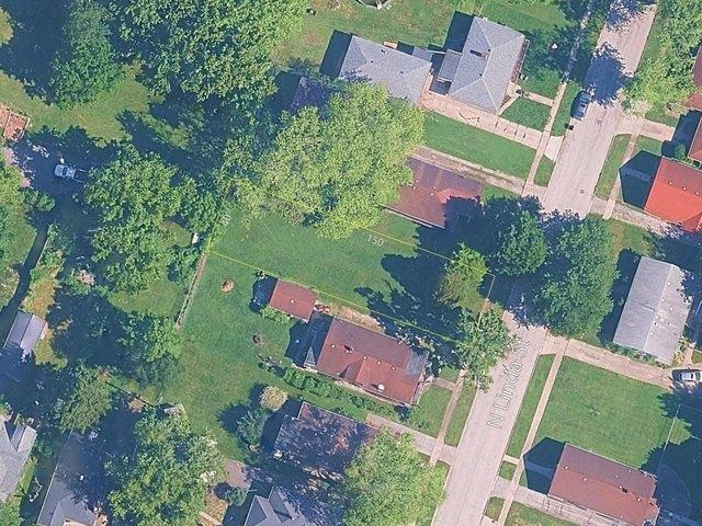 100 N Linda St, Hobart, IN 46342