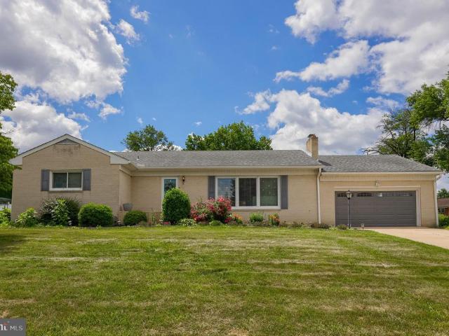 100 N Lynbrook Drive N