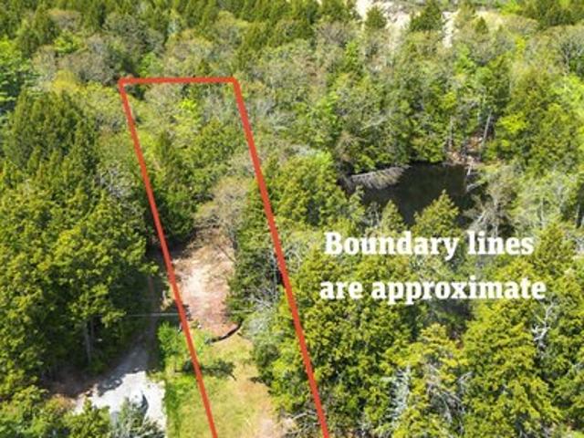 100 N Shore Dr, Limerick, ME 04048