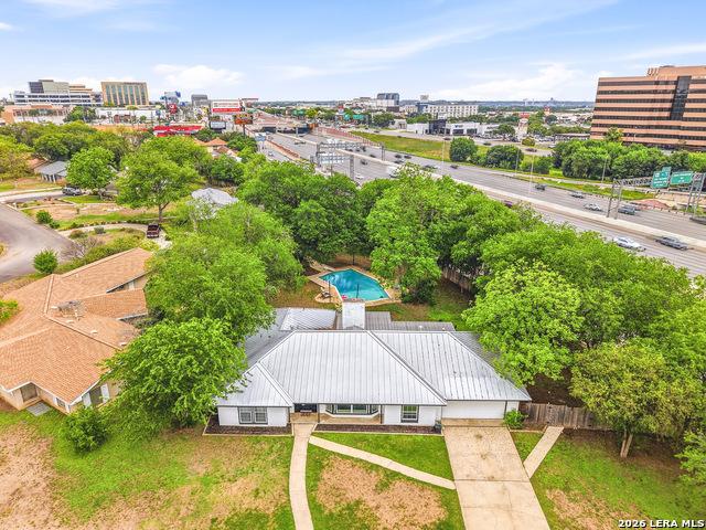 100 Northcrest