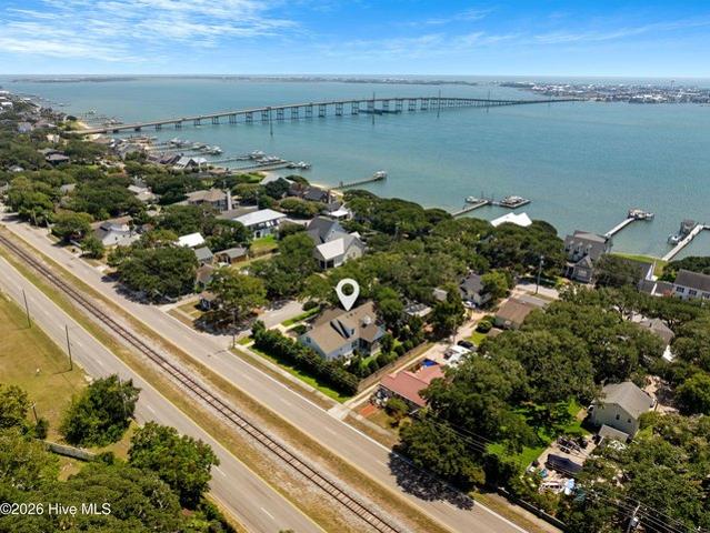 100 S 27th St, Morehead City, NC 28557
