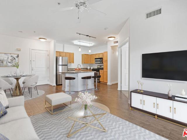 100 S Alameda Street 355