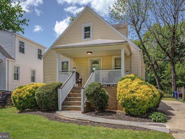 100 S Barton St, Arlington, VA 22204